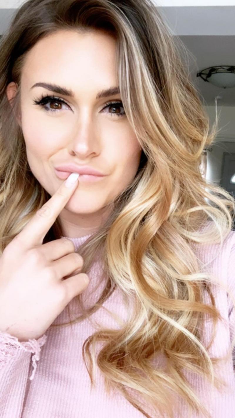 Фото - Модель: Ella Silver