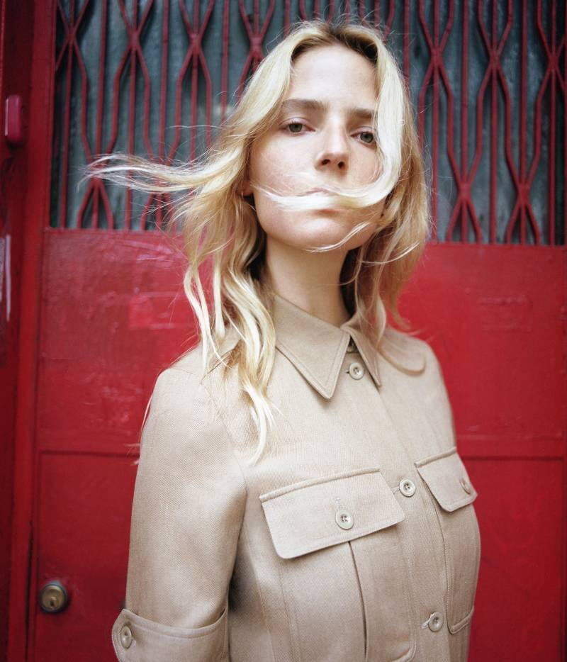 Фото - Модель: Chloe Camilla